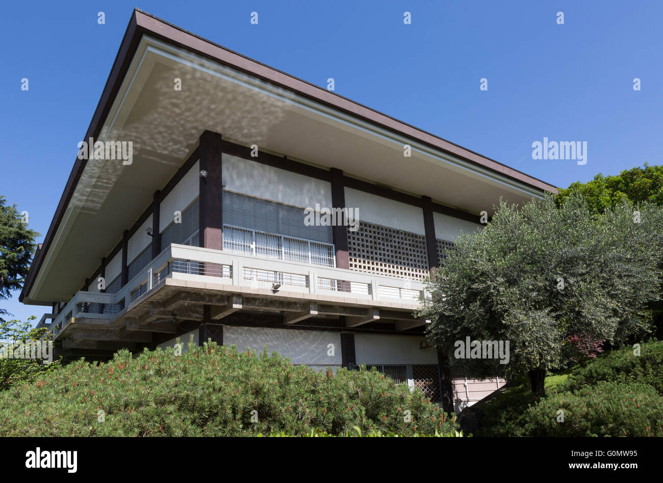 Institute of japanese culture hi-res stock photography and images - Alamy