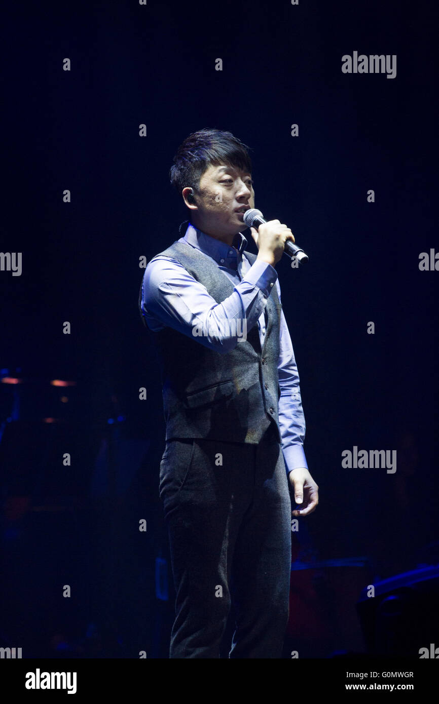 Yin yin concert hi-res stock photography and images - Alamy