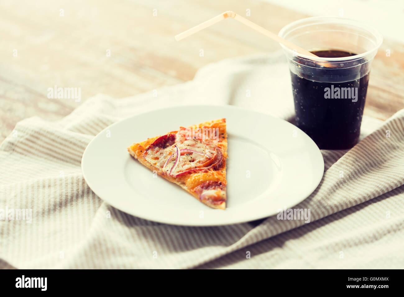 Close up pizza coca cola hi-res stock photography and images - Alamy
