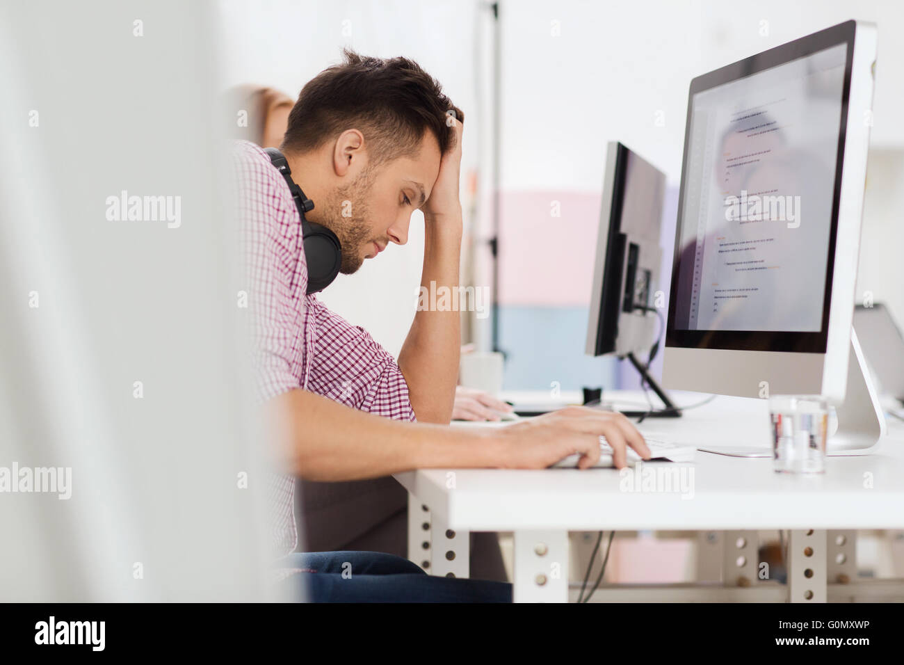 Software developer hi-res stock photography and images - Alamy