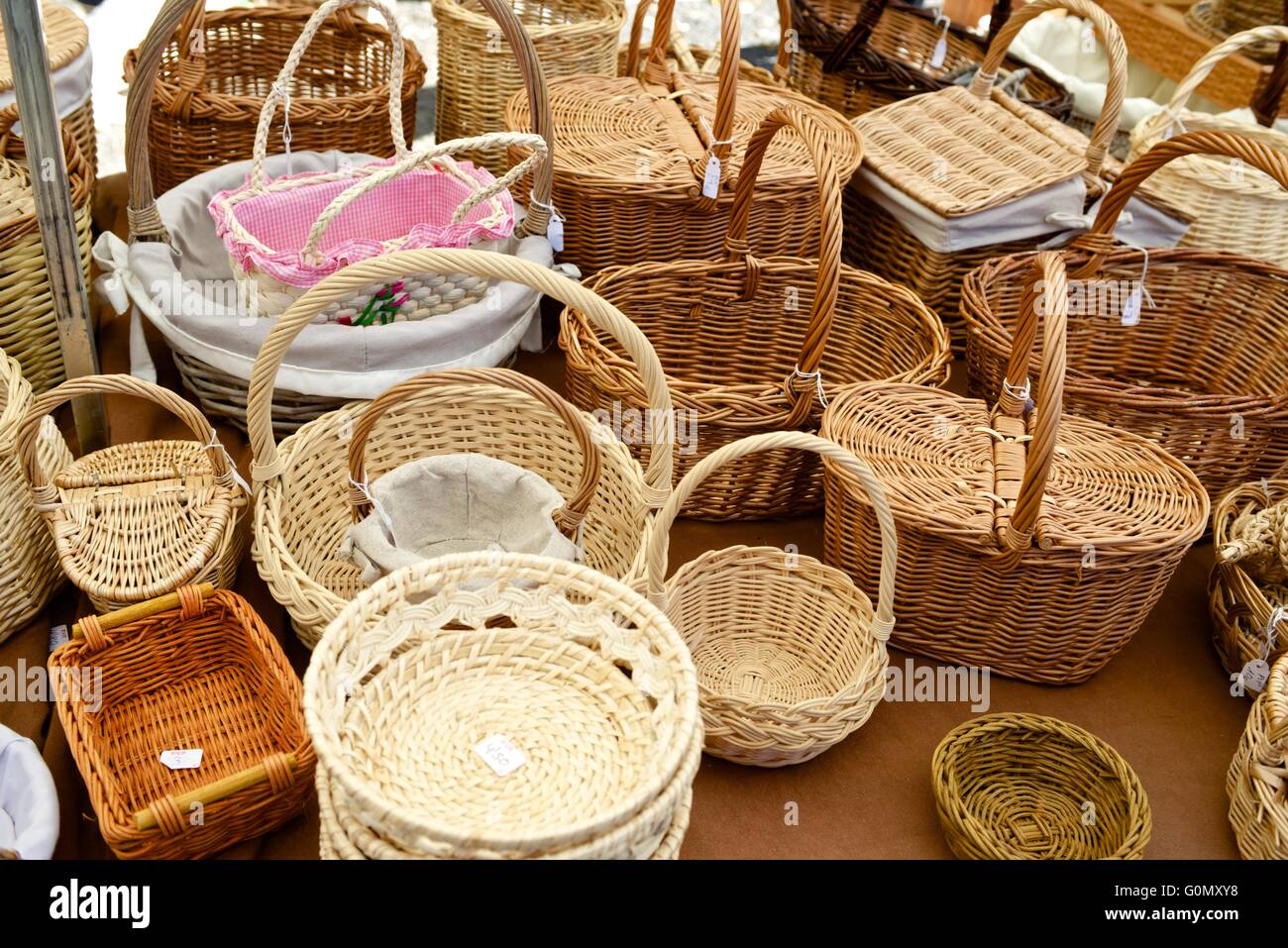 Group of baskets hi-res stock photography and images - Alamy
