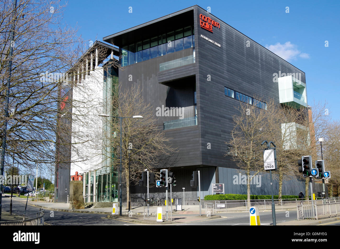 Leeds cultural quarter hi-res stock photography and images - Alamy