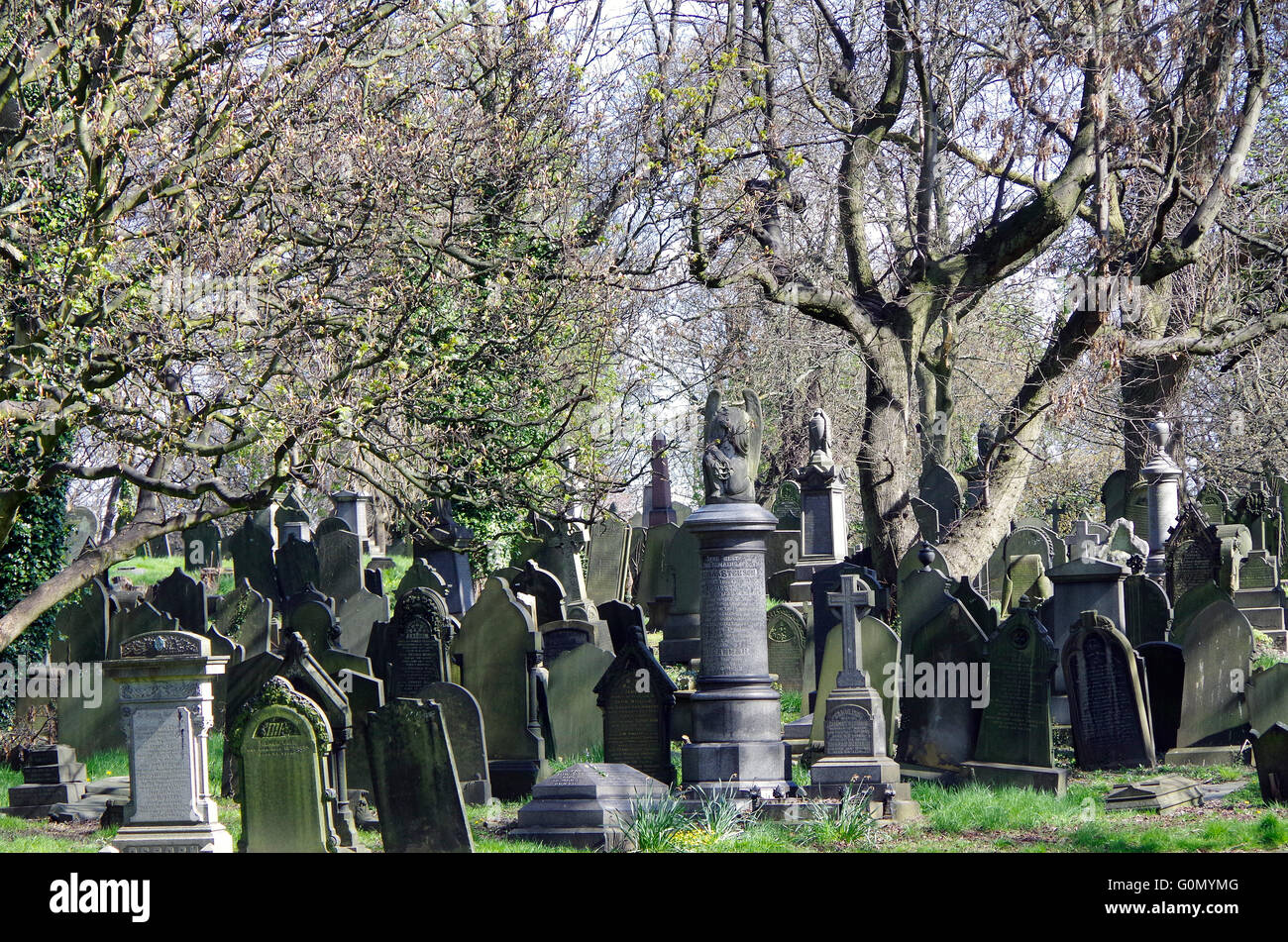 Leeds Burial Ground, Beckett Street Cemetery Stock Photo - Alamy