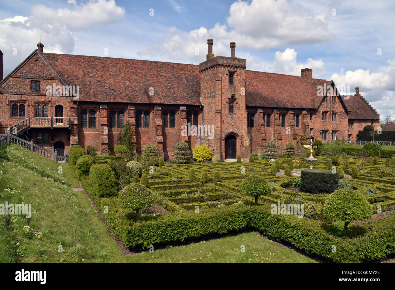 Hatfield maze hi-res stock photography and images - Alamy