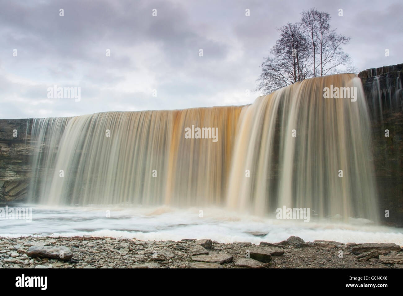Water falling into river hi-res stock photography and images - Alamy