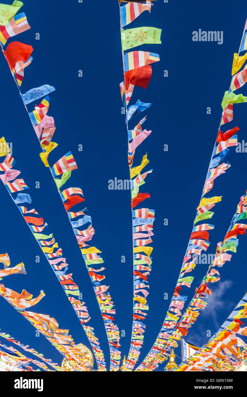 Prayer flags shangri la yunnan china hi-res stock photography and ...