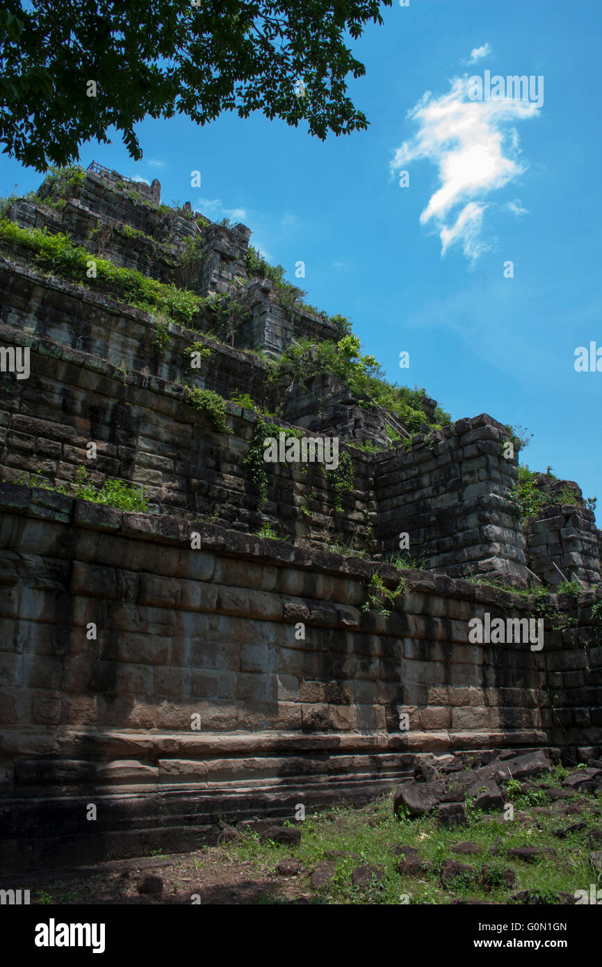 Angkor Wat pyramid in Cambodia Stock Photo - Alamy