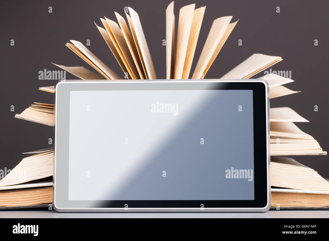 Stacked books display hi-res stock photography and images - Alamy