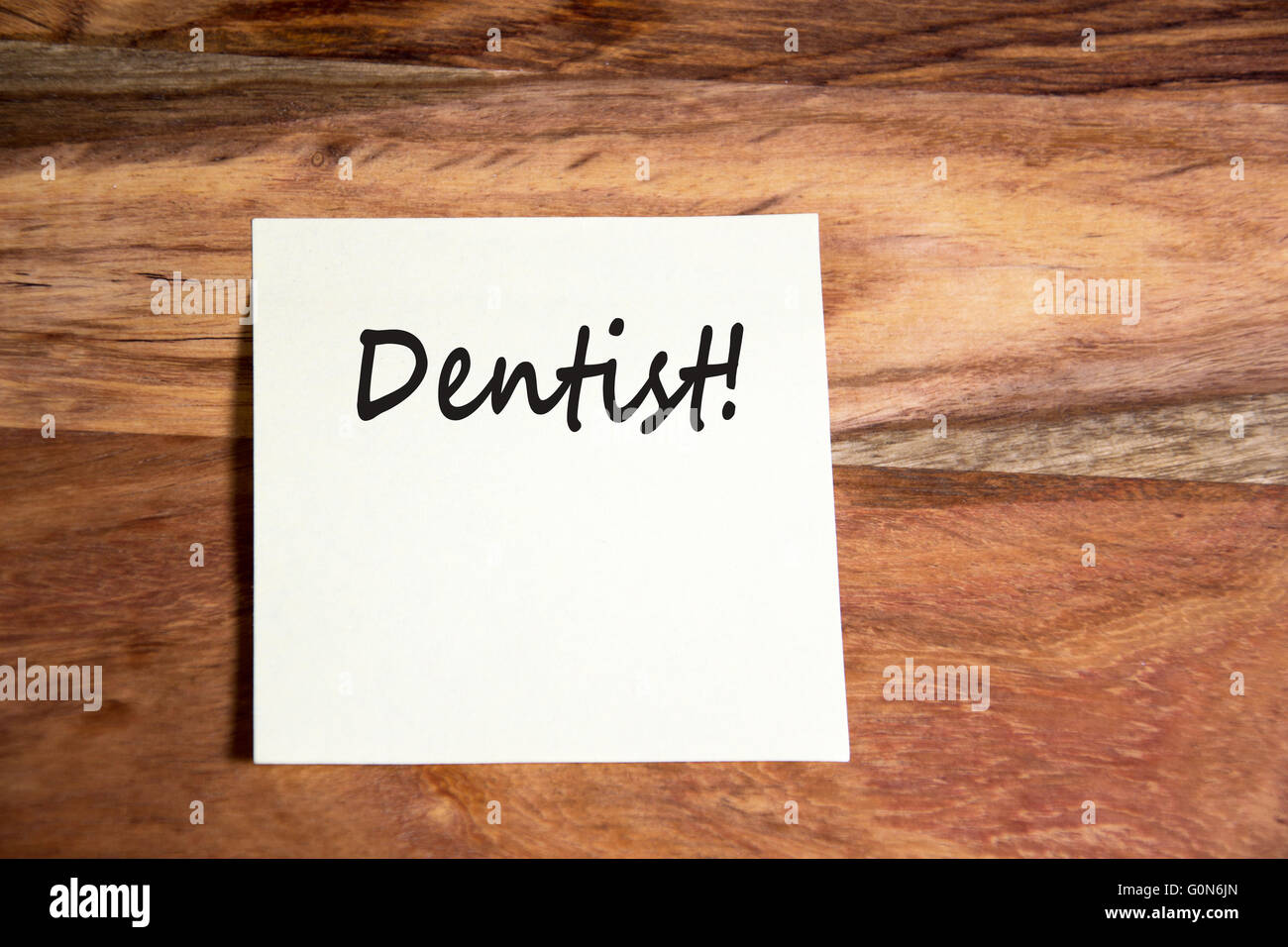 Dentist sign board hi-res stock photography and images - Alamy
