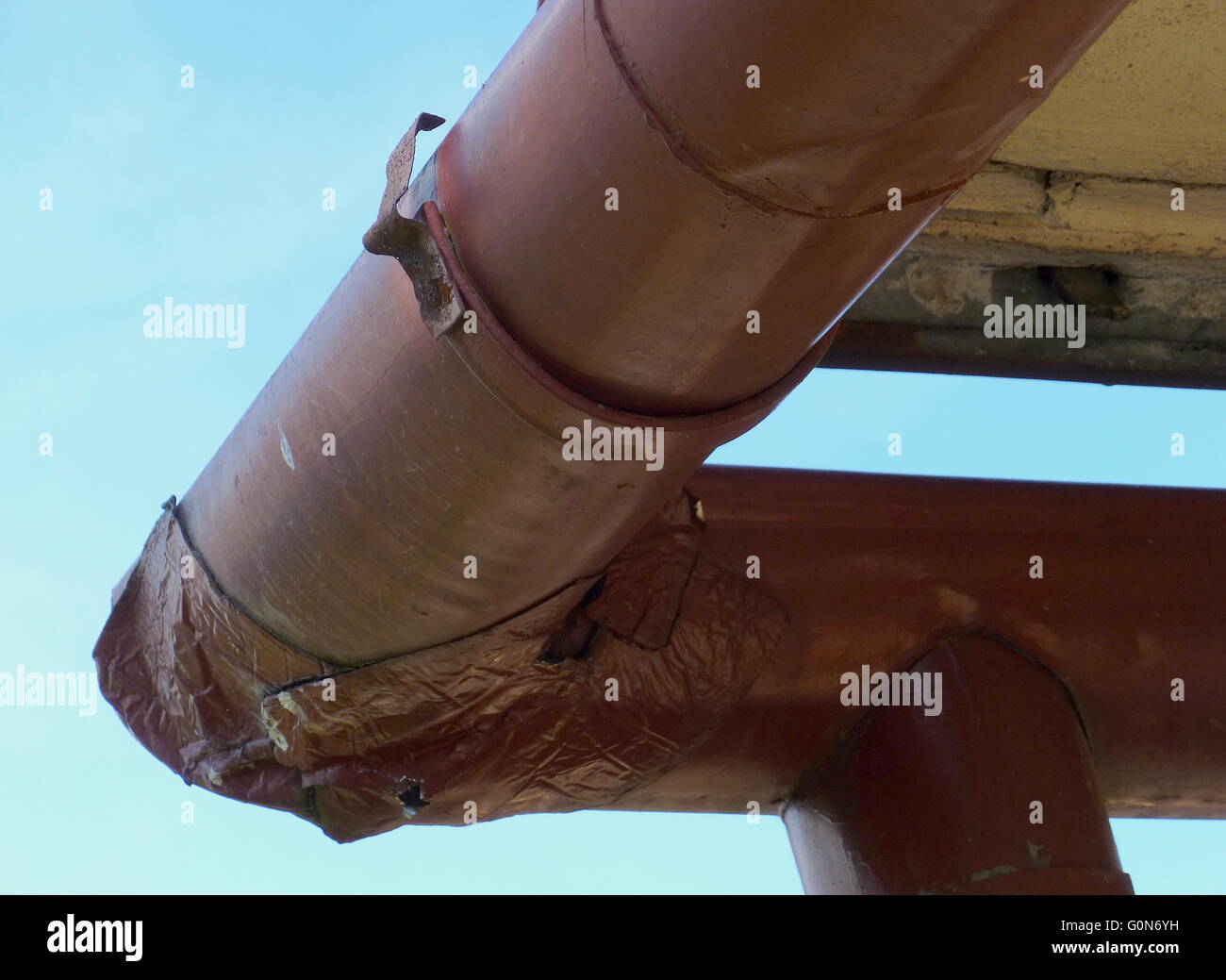 Gutters hi-res stock photography and images - Alamy