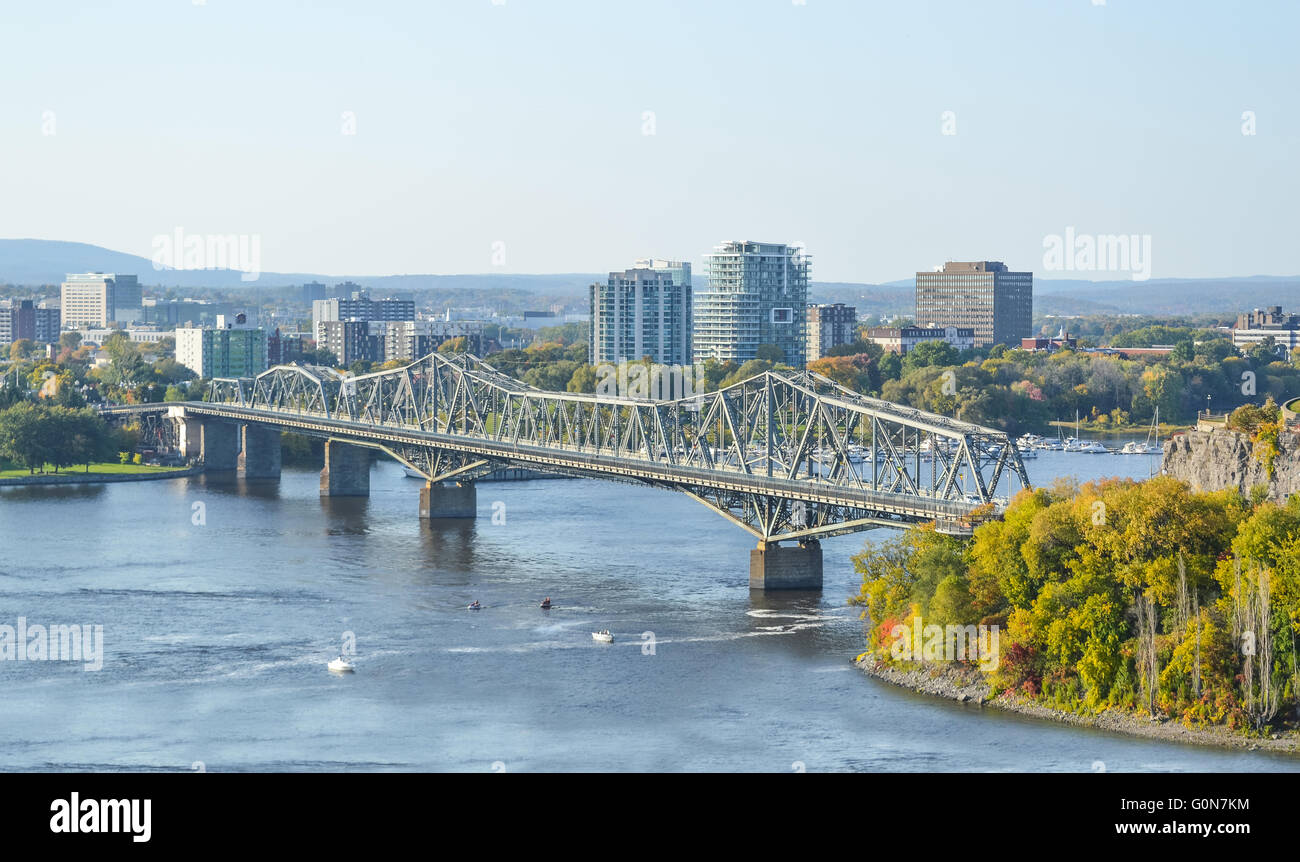 Alexandra Bridge between Ottawa, Ontario and Gatineau, Quebec Stock ...
