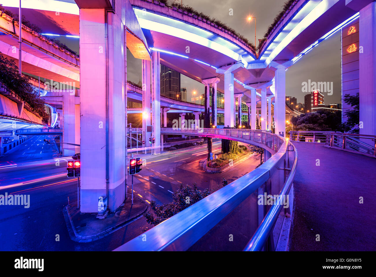 Elevated highway hi-res stock photography and images - Alamy