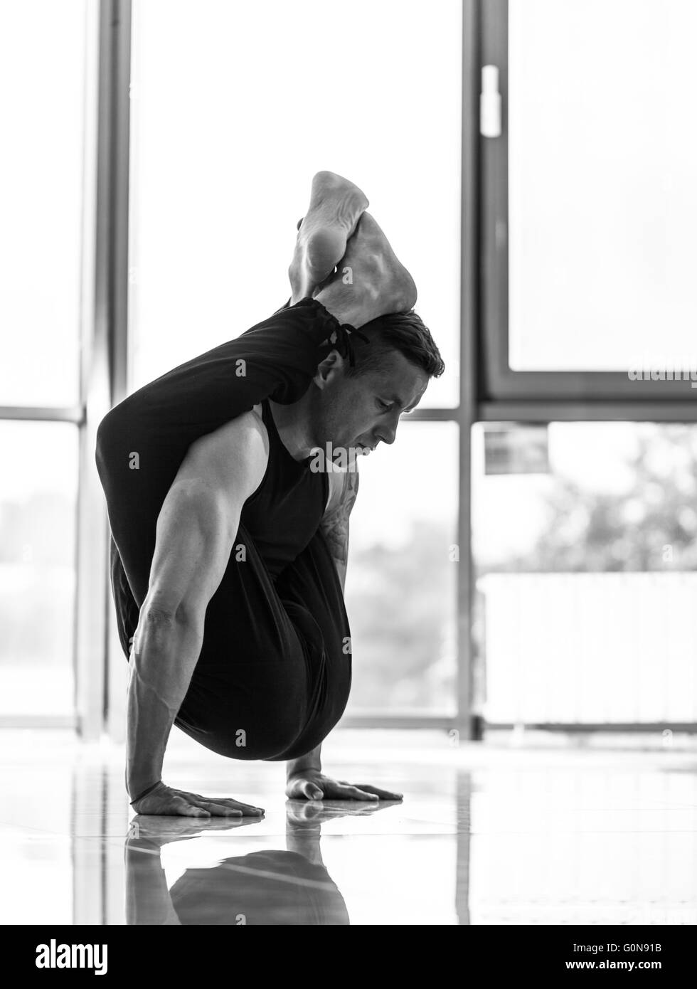 Beautiful man working out Black and White Stock Photos & Images - Alamy