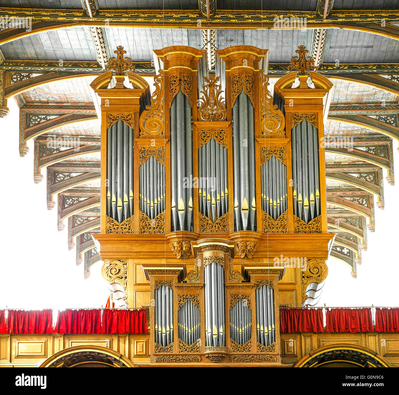 Organ in the chapel at Trinity college (university of Cambridge ...