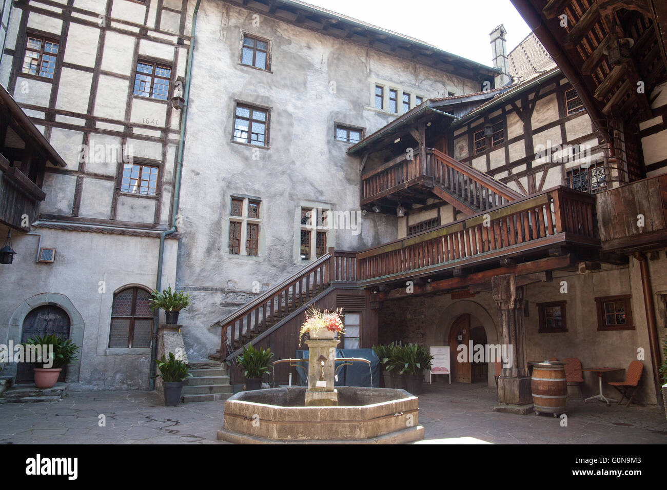 Timber castle hi-res stock photography and images - Alamy