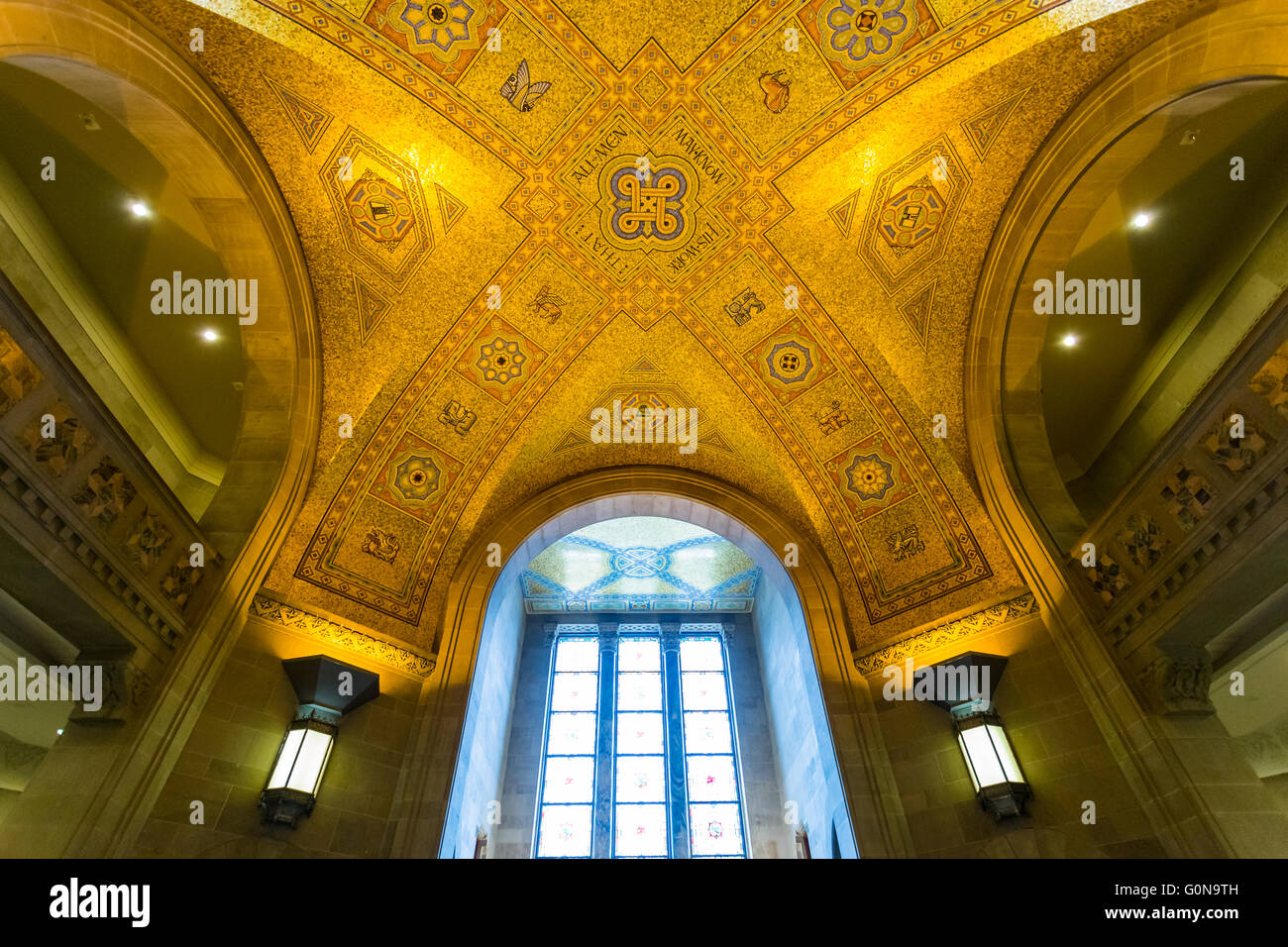 The Royal Ontario Museum (ROM), Toronto, Ontario, Canada Stock Photo ...