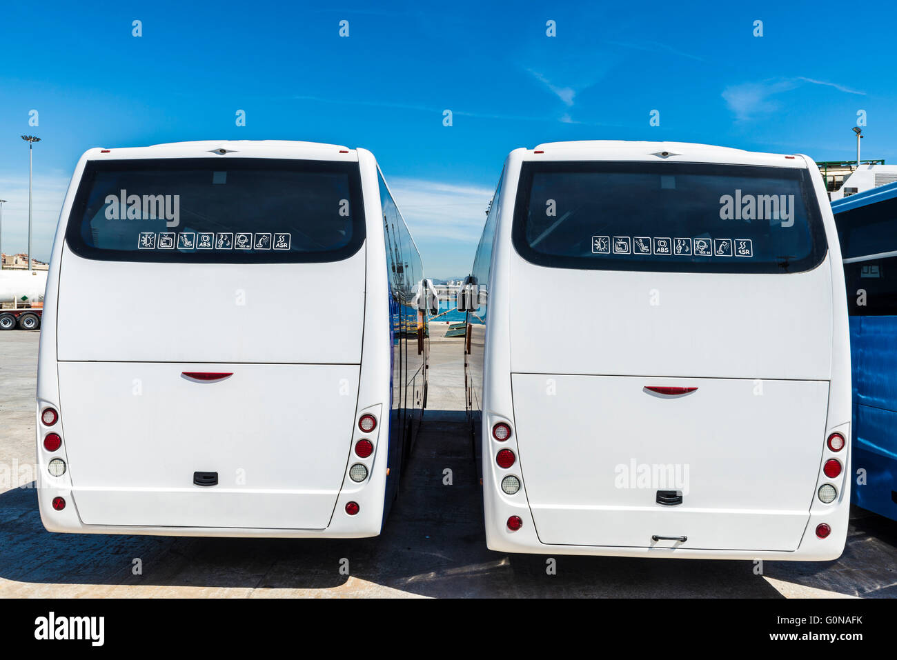 White buses hi-res stock photography and images - Alamy
