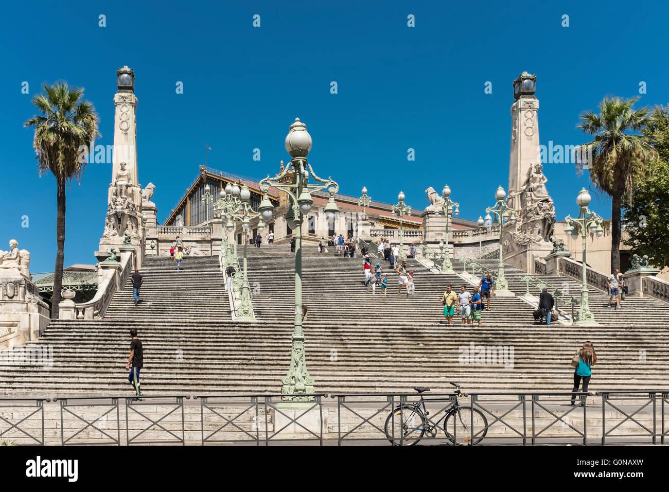 Steps stairs leading railway hi-res stock photography and images - Alamy