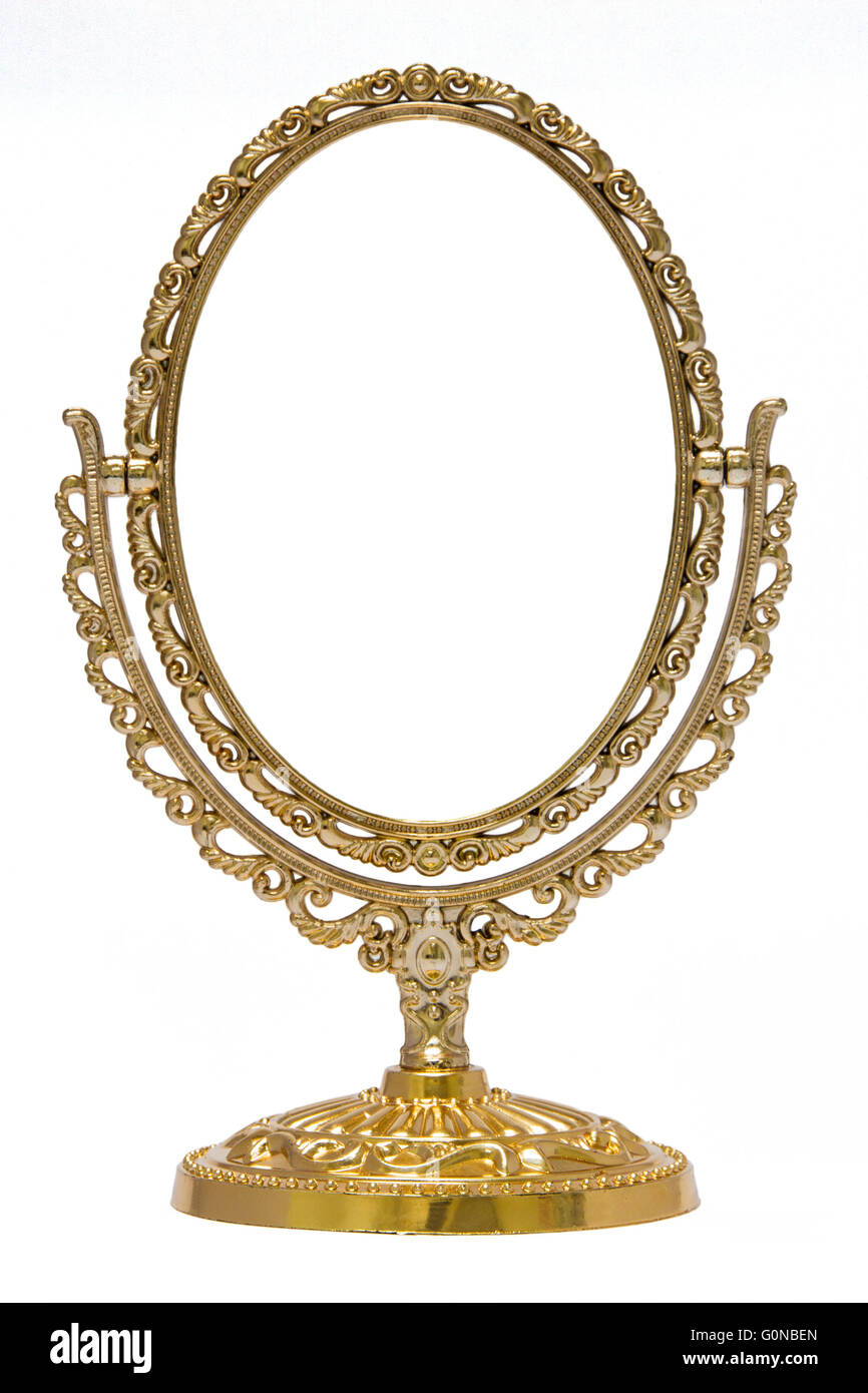 Gold oval frame with mirror hi-res stock photography and images - Alamy