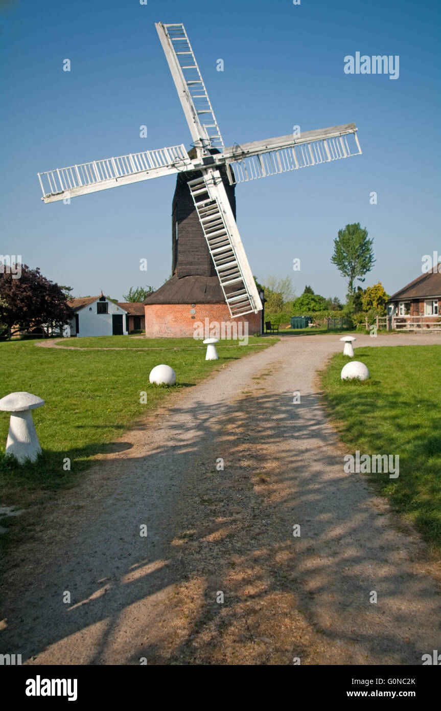 Outwood surrey hi-res stock photography and images - Alamy