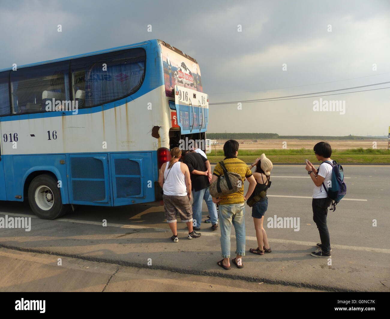 Broken down bus hi-res stock photography and images - Alamy