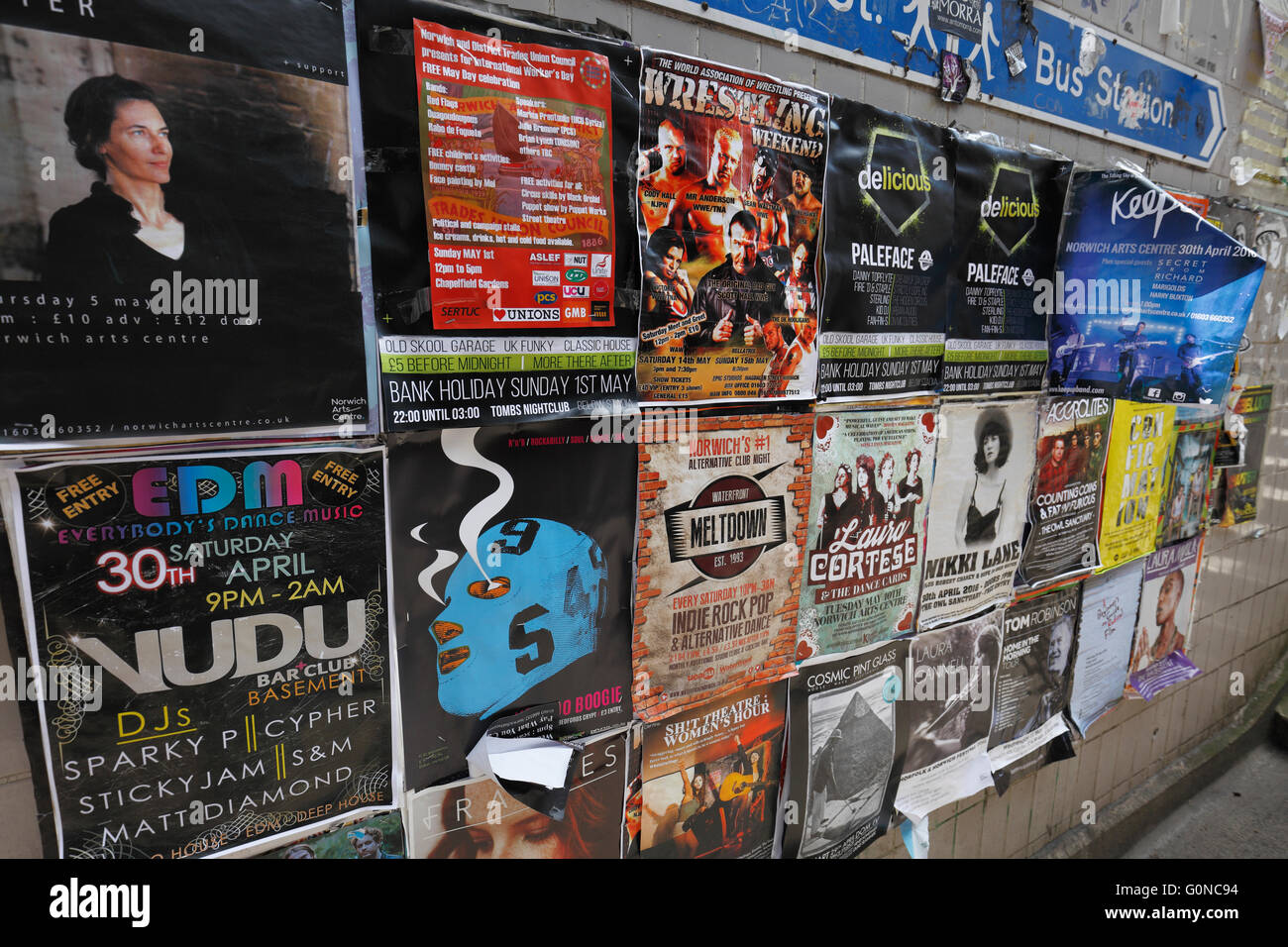 Fly Plakat First Time In A While A London Fly Poster Has Jumped Out To