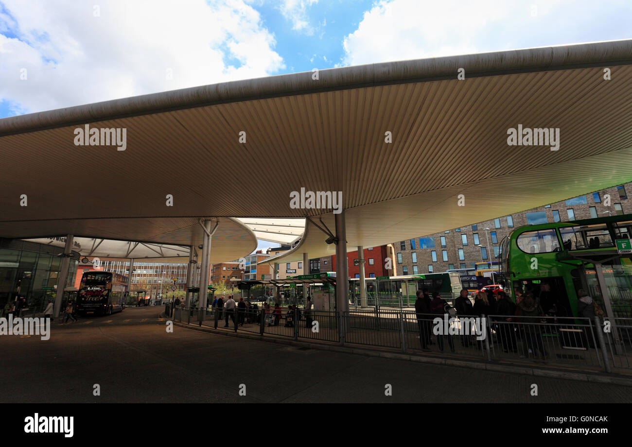 Norwich bus hi-res stock photography and images - Alamy