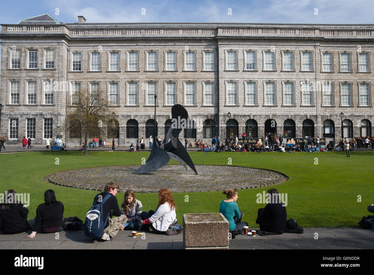 Students at Fellows Square, modern sculpture in front of Old Library ...
