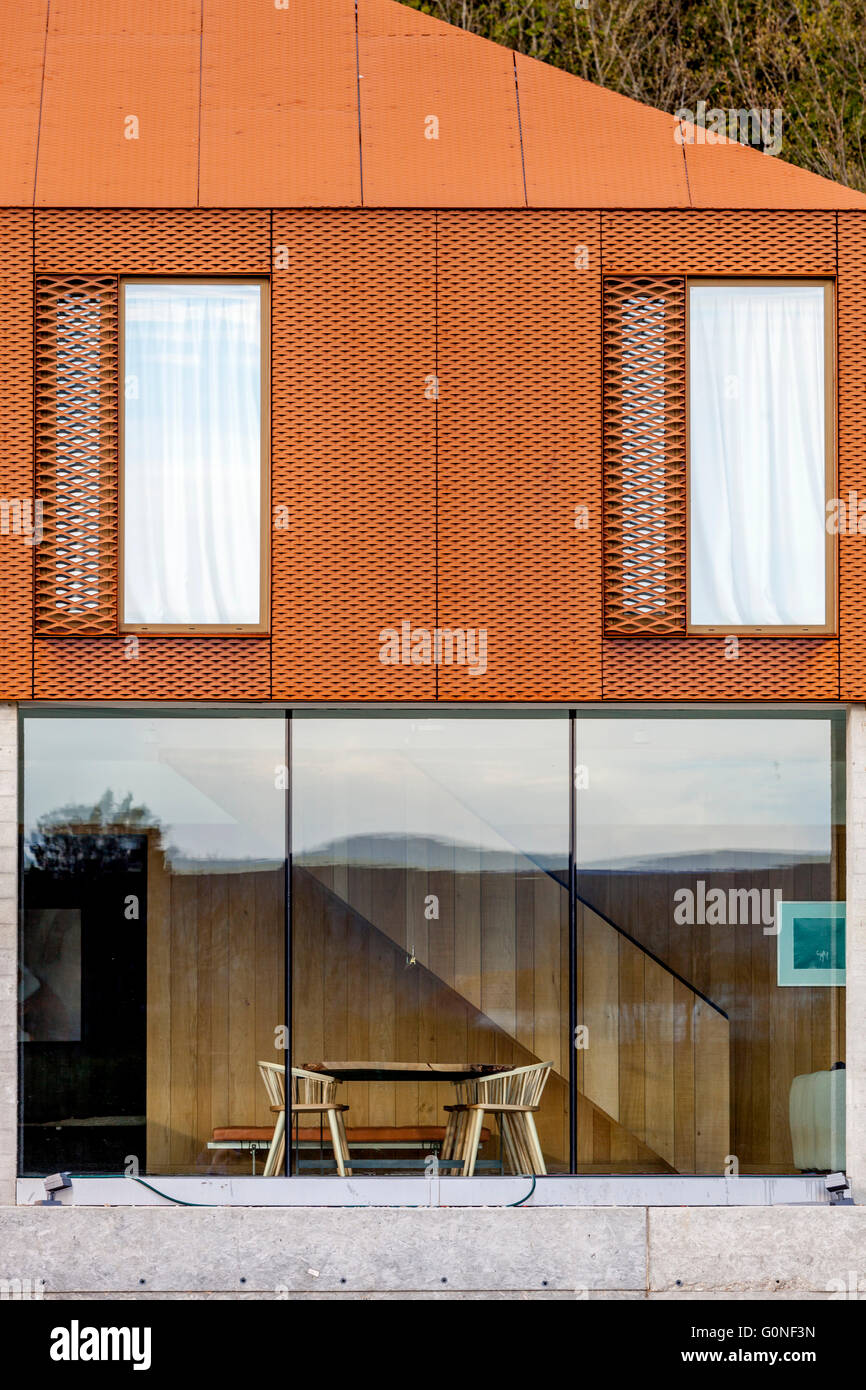 Grand designs house uk hi-res stock photography and images - Alamy