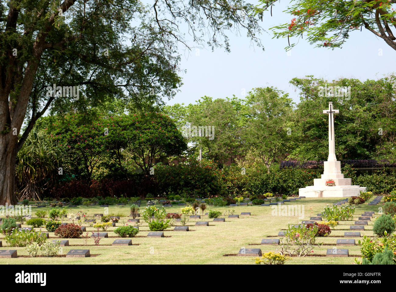 Chungkai Cemetery, Kanchanaburi, Thailand Stock Photo - Alamy