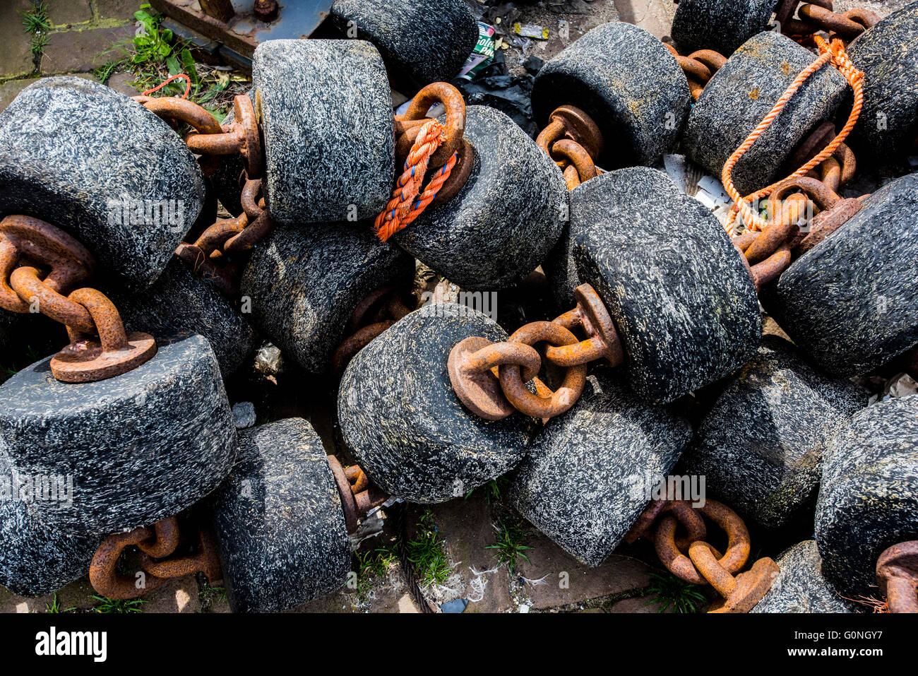 Black fishing net hi-res stock photography and images - Alamy