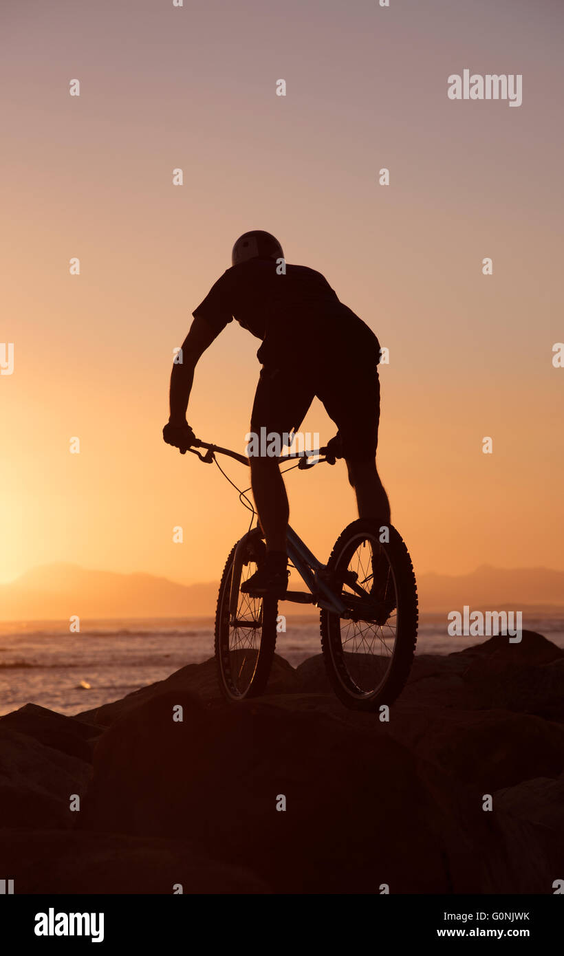 Man jumping on rocks hi-res stock photography and images - Alamy