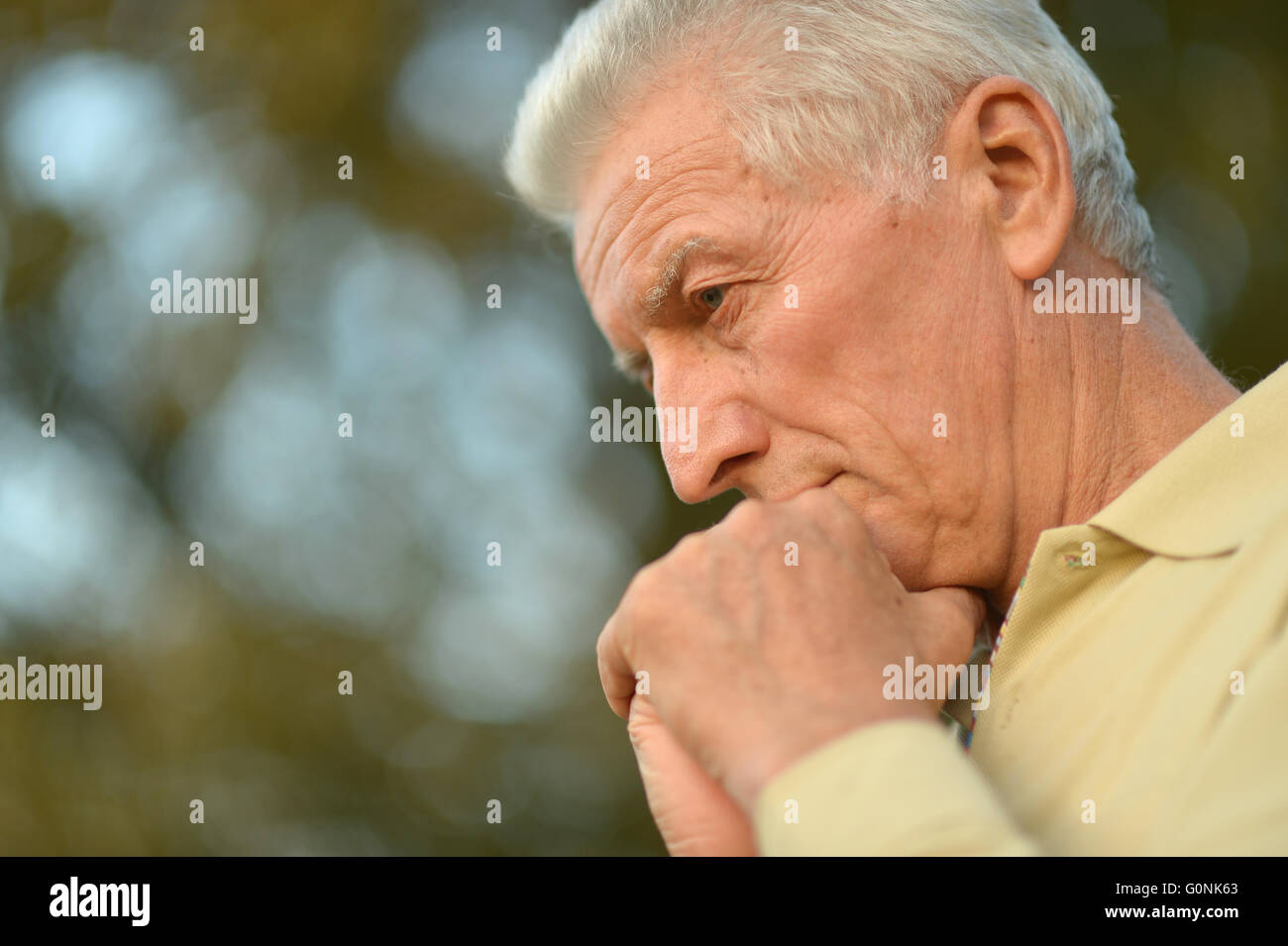 Portrait of senior man Stock Photo - Alamy