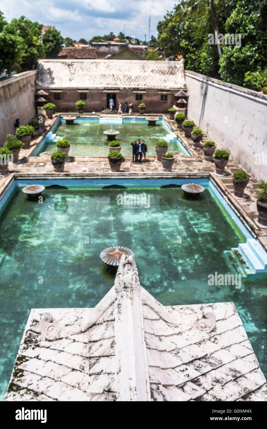 Taman Sari water castle in Yogyakarta Stock Photo - Alamy