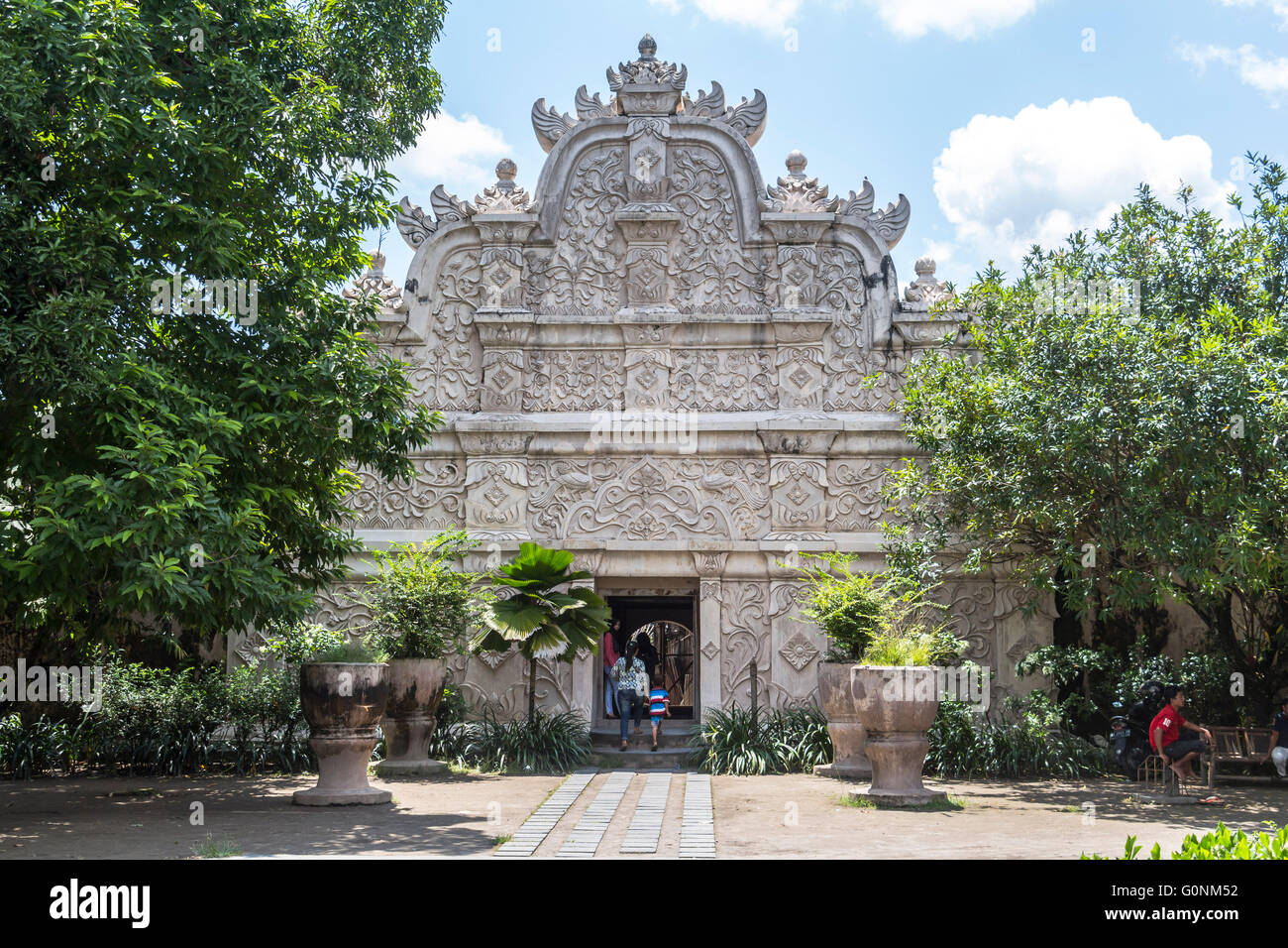Inside Taman Sari water castle in Yogyakarta Stock Photo - Alamy