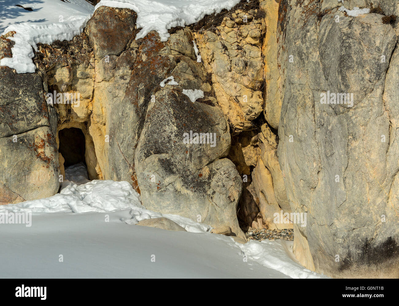 Grotto in the rocks Stock Photo - Alamy