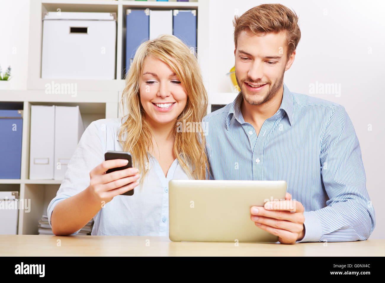 Computer tablet cell hi-res stock photography and images - Alamy