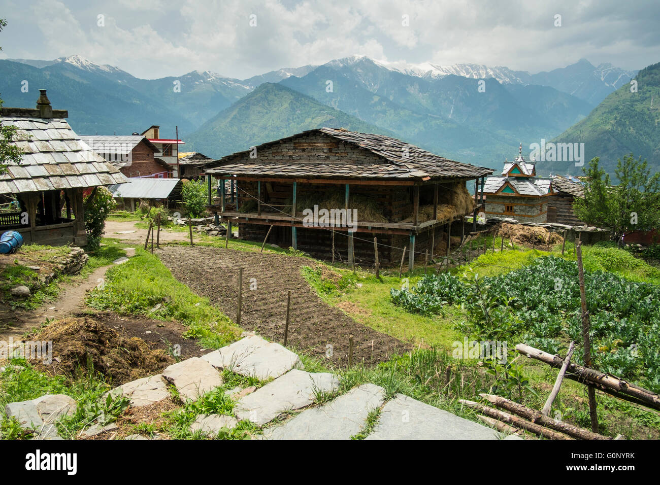 Sleepy himalayan village hi-res stock photography and images - Alamy