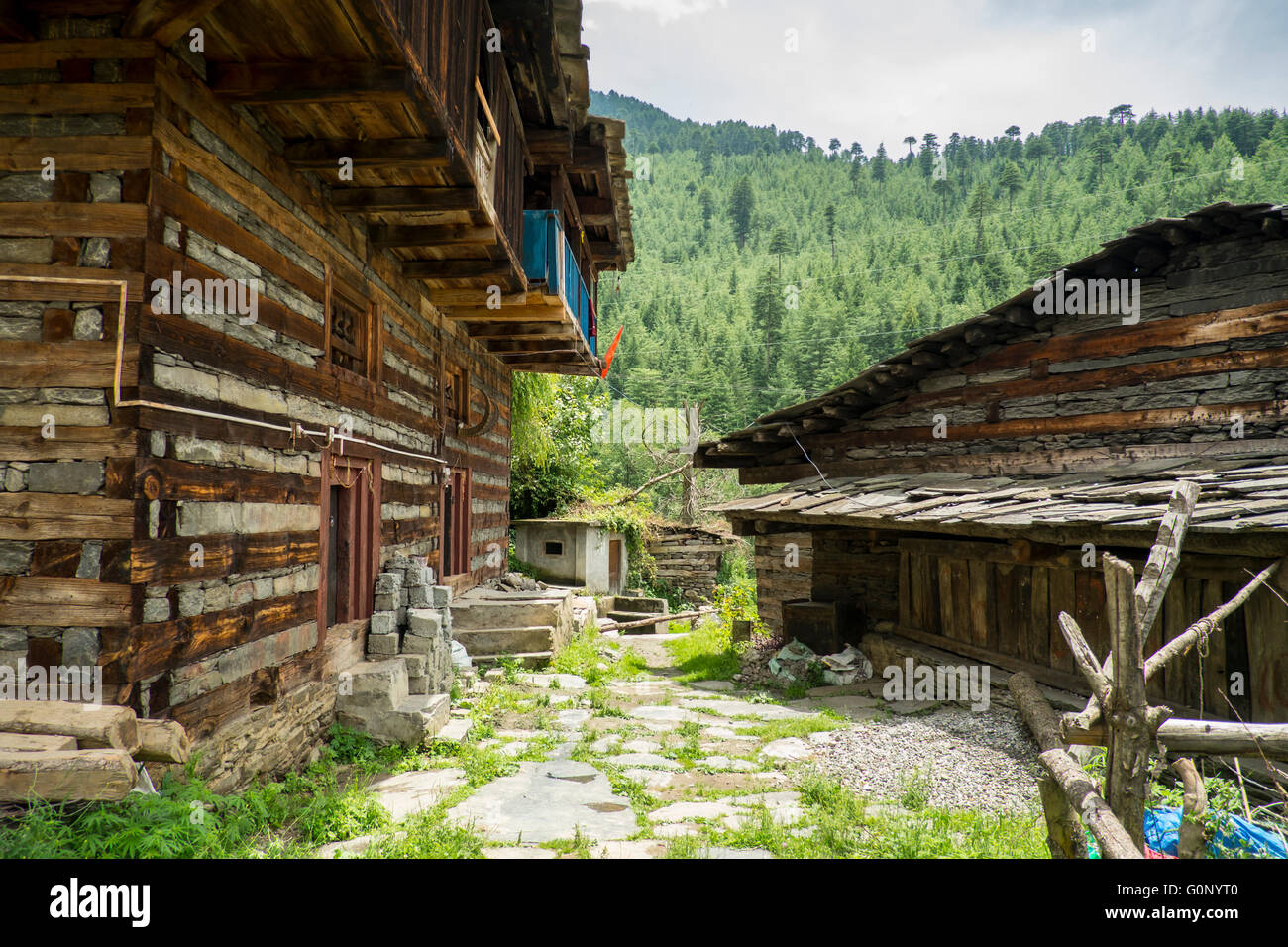 Himalaya layers hi-res stock photography and images - Alamy