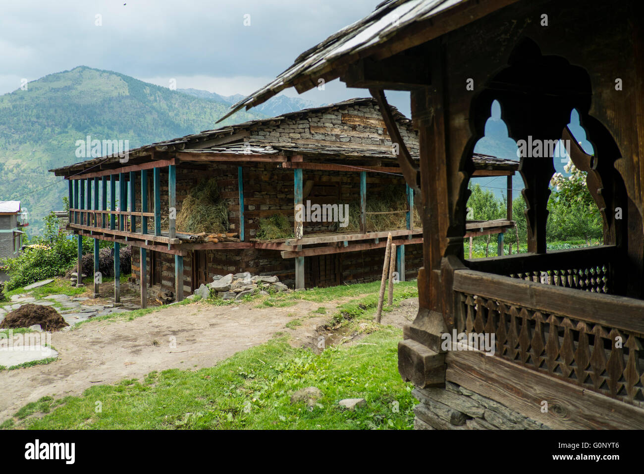 A beautiful Himalayan Log House in the traditional style Stock Photo ...