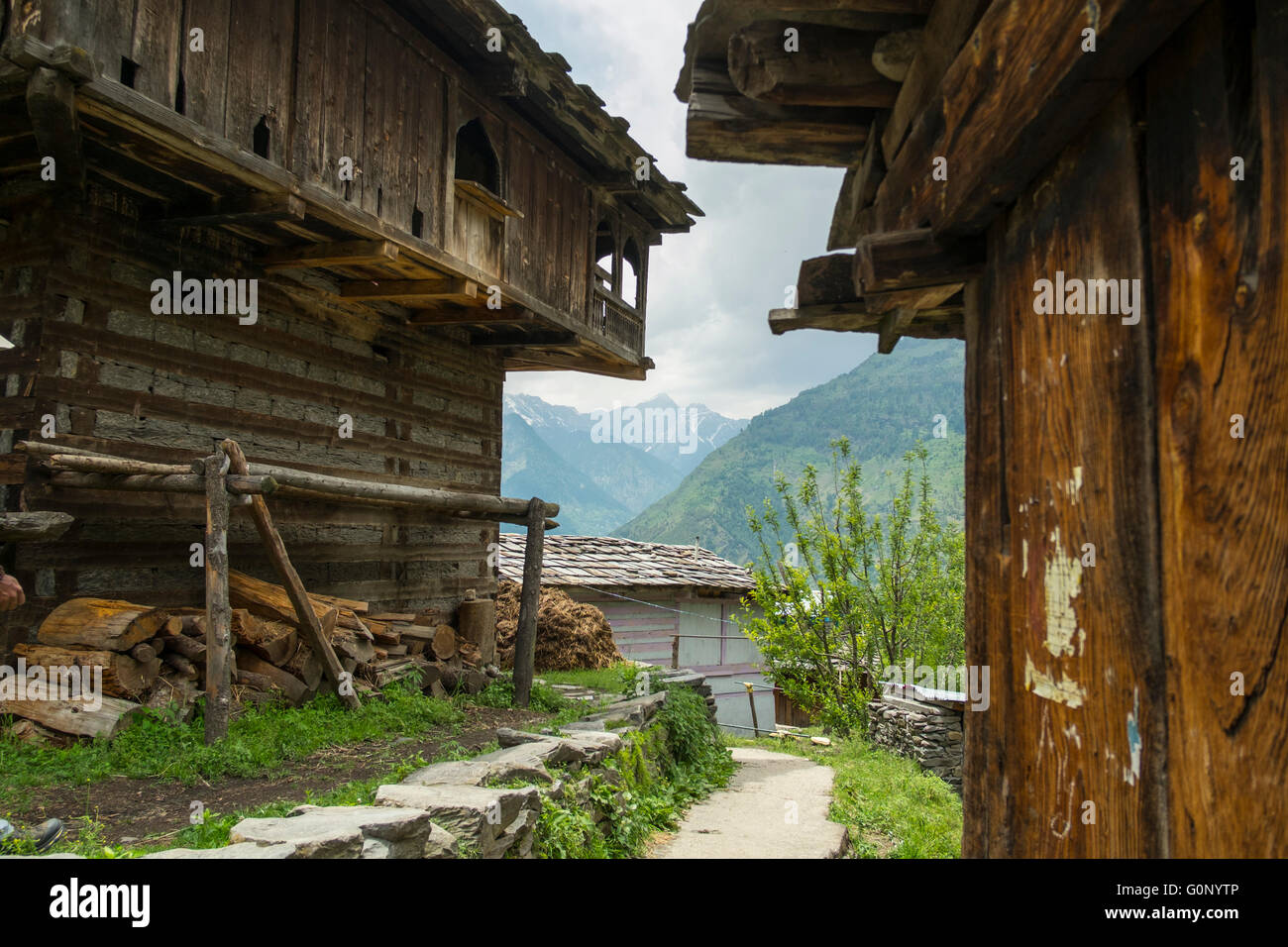 A beautiful Himalayan Log House in the traditional style Stock Photo ...