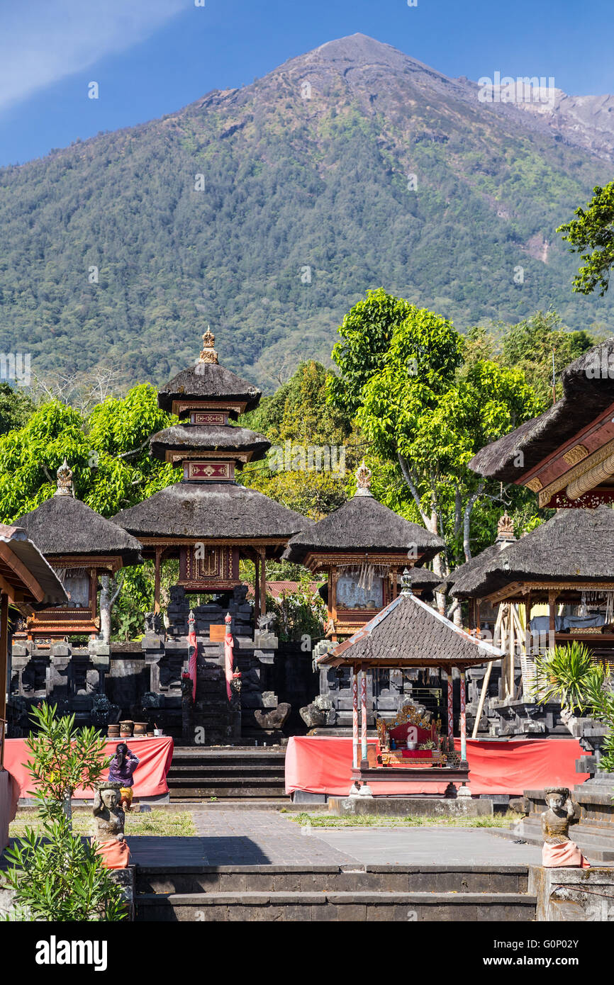 Pura Besakih Balinese temple with Mount Agung in the background Stock ...