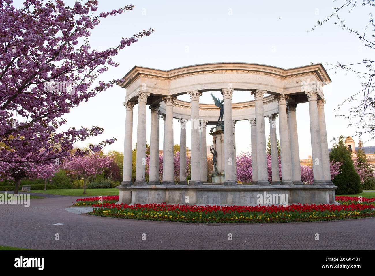 The Cenotaph war memorial in Alexandra Gardens, Cathays Park, Cardiff ...