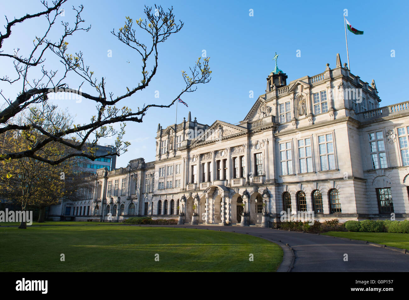 University in wales hi-res stock photography and images - Alamy