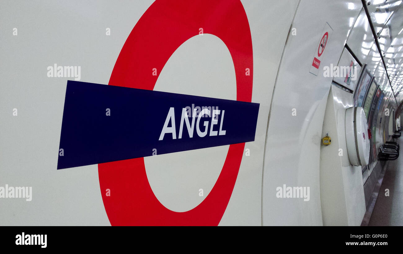 Angel tube station hi-res stock photography and images - Alamy