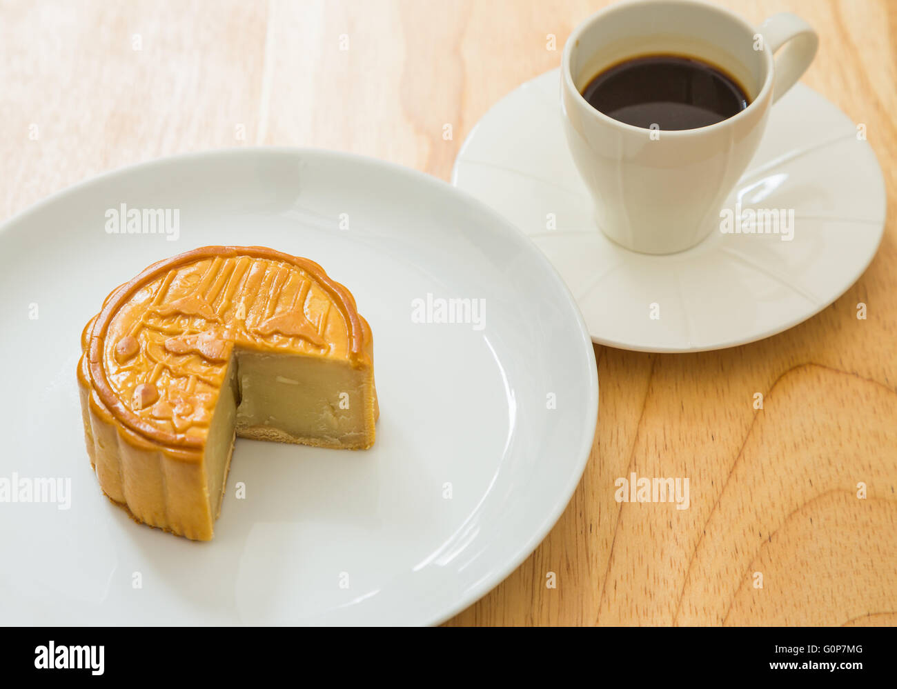 coffee and moon cake for coffee time Stock Photo - Alamy