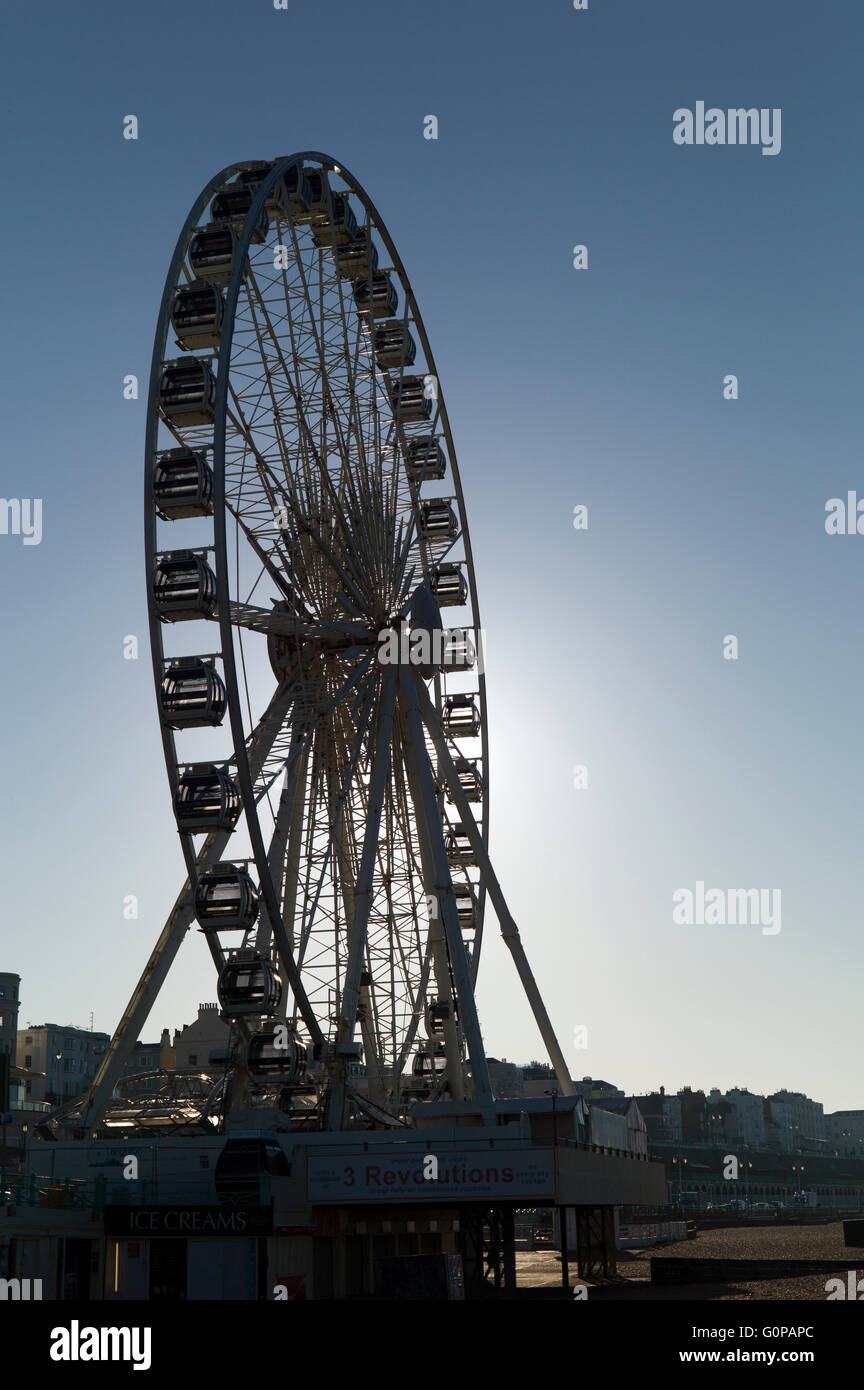 Brighton ferris wheel in silhouette, early morning Stock Photo - Alamy