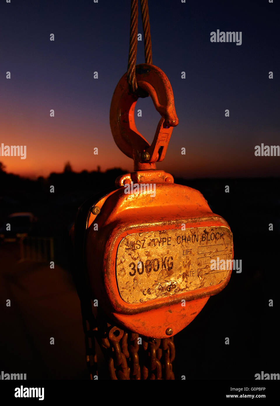 Chain block hi-res stock photography and images - Alamy