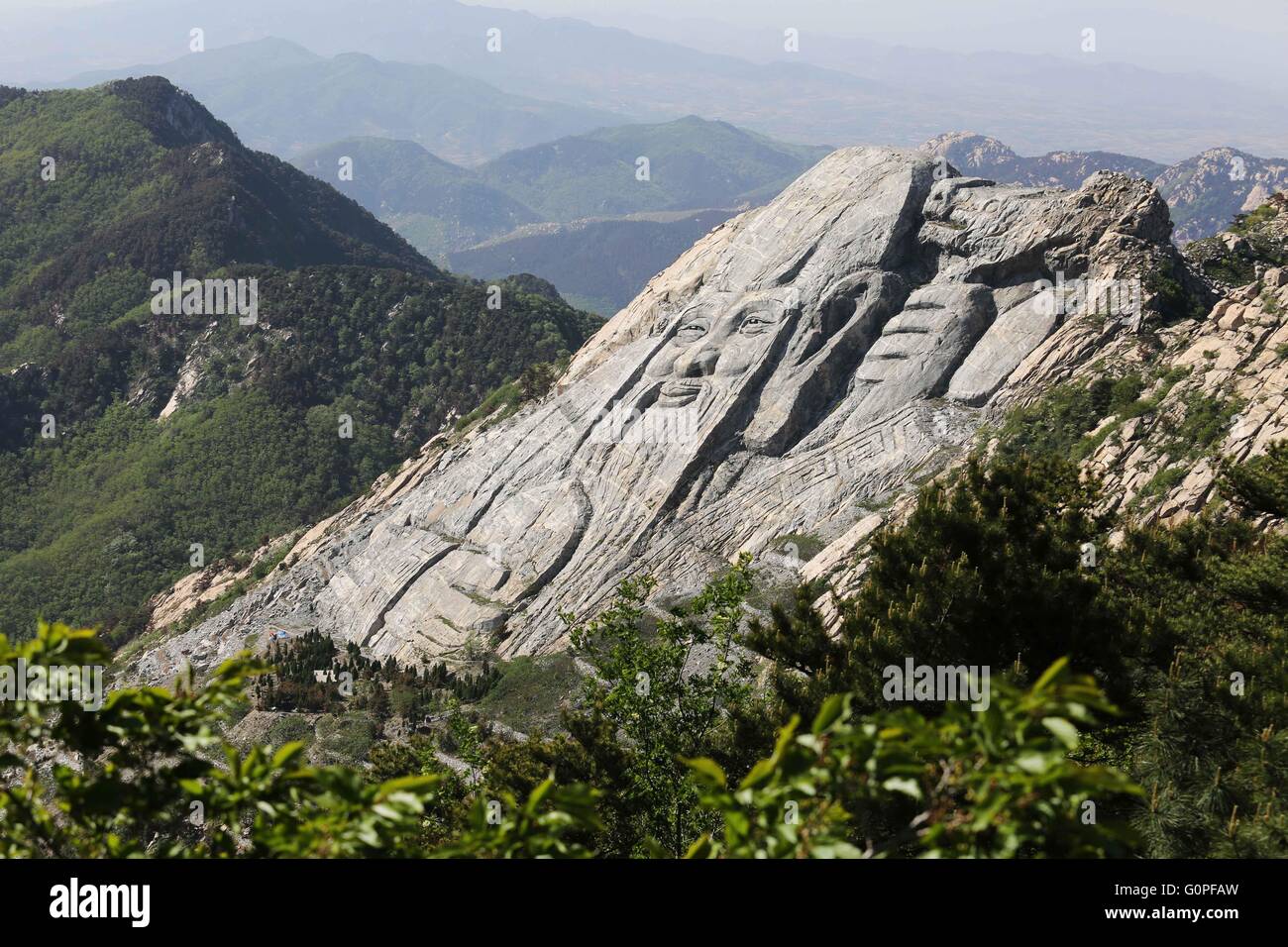 Zhang yimeng hi-res stock photography and images - Alamy