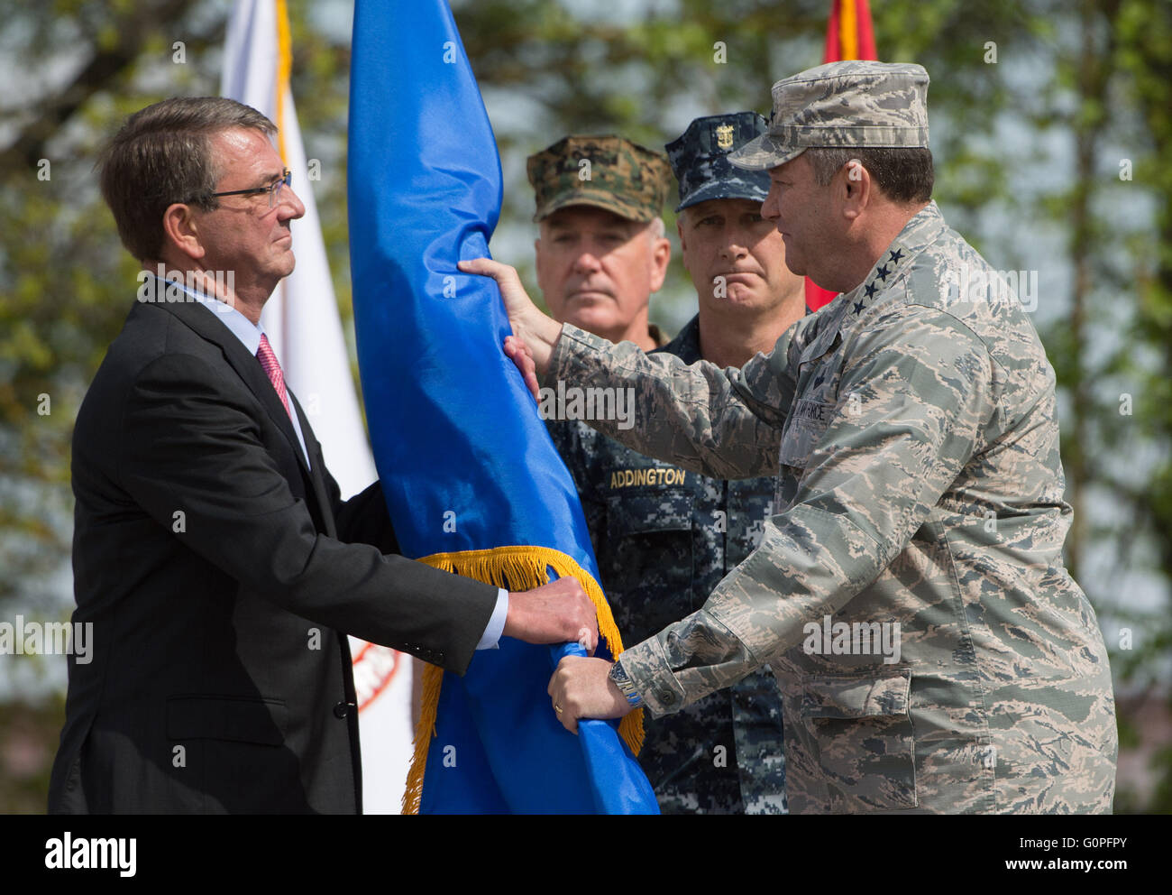 Command master chief hi-res stock photography and images - Alamy